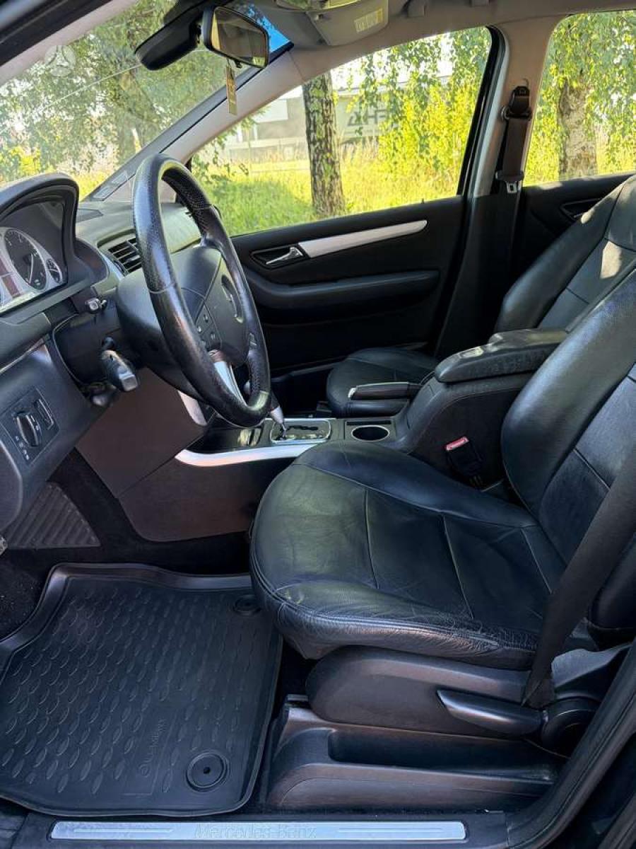 Melns Mercedes-Benz B 200 2006 Alīta, ar dzinēja tilpumu 1.99 L un nobraukumu 240 tūkst. km par 2600 €, foto 15 vietnē AUTOMOTO.COM.LV
