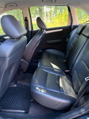 Melns Mercedes-Benz B 200 2006 Alīta, ar dzinēja tilpumu 1.99 L un nobraukumu 240 tūkst. km par 2600 €, foto 17 vietnē AUTOMOTO.COM.LV