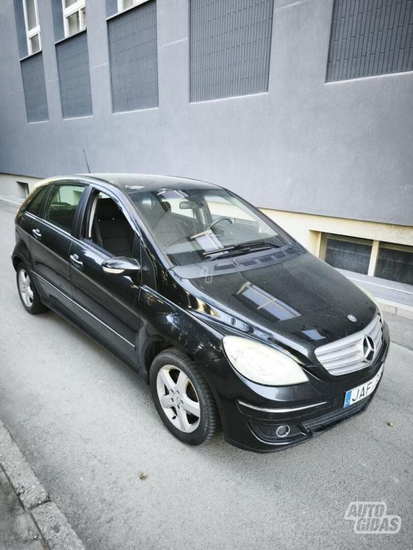 Black Mercedes-Benz B 200 2007 in Kaunas, with an engine capacity of 2.00 L and mileage of 240 thousand km for 999 €, photo 1 on AUTOMOTO.COM.LV