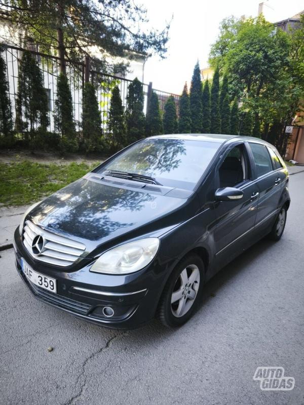 Black Mercedes-Benz B 200 2007 in Kaunas, with an engine capacity of 2.00 L and mileage of 240 thousand km for 999 €, photo 3 on AUTOMOTO.COM.LV