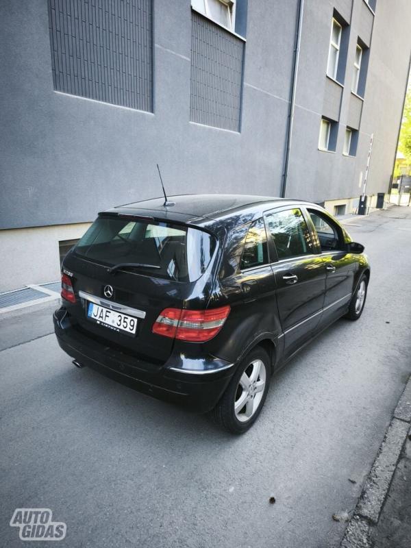 Black Mercedes-Benz B 200 2007 in Kaunas, with an engine capacity of 2.00 L and mileage of 240 thousand km for 999 €, photo 4 on AUTOMOTO.COM.LV