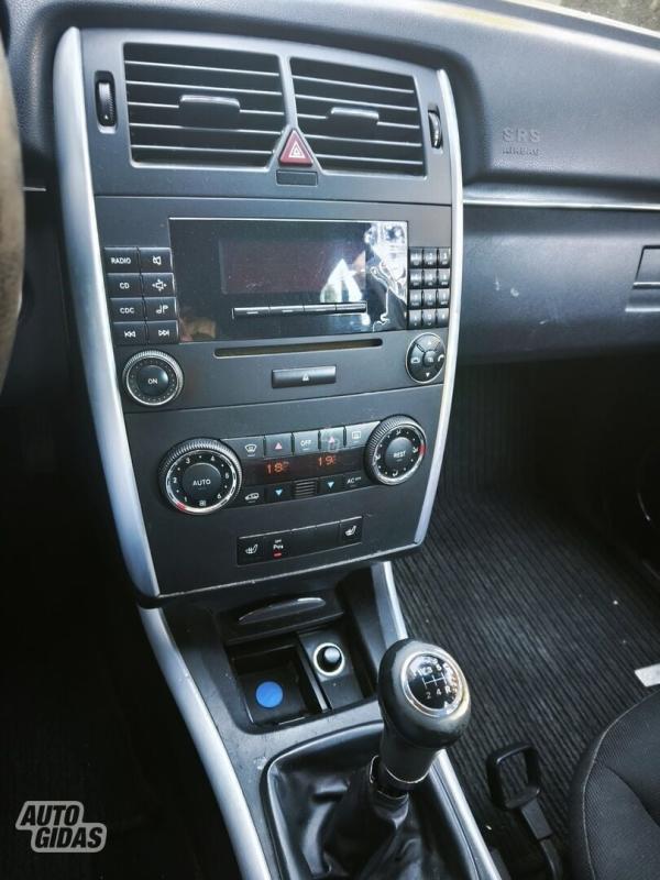 Black Mercedes-Benz B 200 2007 in Kaunas, with an engine capacity of 2.00 L and mileage of 240 thousand km for 999 €, photo 8 on AUTOMOTO.COM.LV