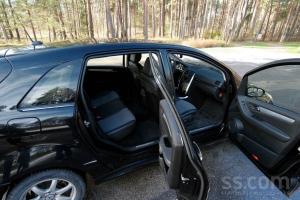 Black Mercedes-Benz B 200 2007 in Riga, with an engine capacity of 2.00 L and mileage of 237 thousand km for 2000 €, photo 16 on AUTOMOTO.COM.LV