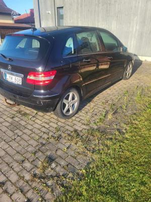 Black Mercedes-Benz B 200 2007 in Panevezys, with an engine capacity of 2.00 L and mileage of 340 thousand km for 1300 €, photo  on AUTOMOTO.COM.LV