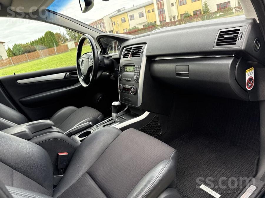 Melns Mercedes-Benz B 200 2007 Rīga, ar dzinēja tilpumu 2.00 L un nobraukumu 161 tūkst. km par 2500 €, foto 18 vietnē AUTOMOTO.COM.LV