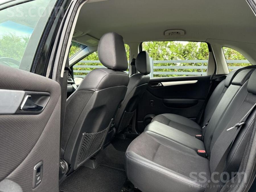 Melns Mercedes-Benz B 200 2007 Rīga, ar dzinēja tilpumu 2.00 L un nobraukumu 161 tūkst. km par 2500 €, foto 21 vietnē AUTOMOTO.COM.LV