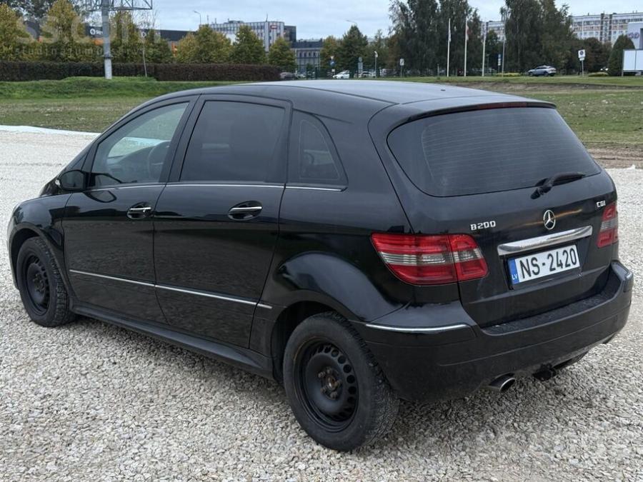 Black Mercedes-Benz B 200 2007 in Riga, with an engine capacity of 2.00 L and mileage of 347 thousand km for 620 €, photo 3 on AUTOMOTO.COM.LV