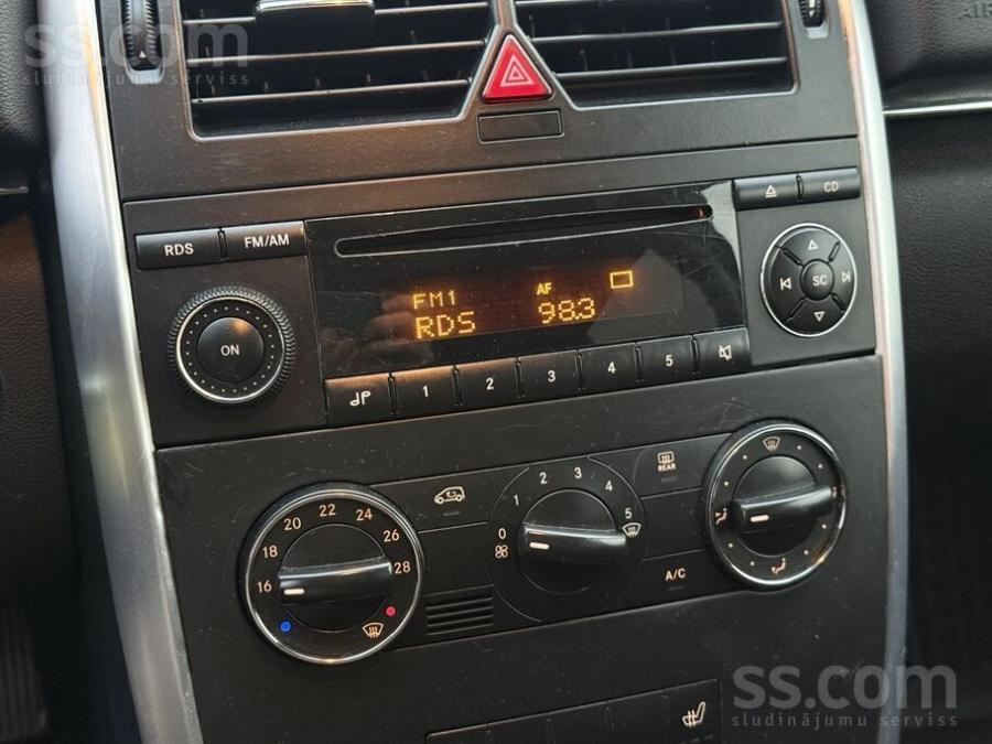 Black Mercedes-Benz B 200 2007 in Riga, with an engine capacity of 2.00 L and mileage of 347 thousand km for 620 €, photo 10 on AUTOMOTO.COM.LV