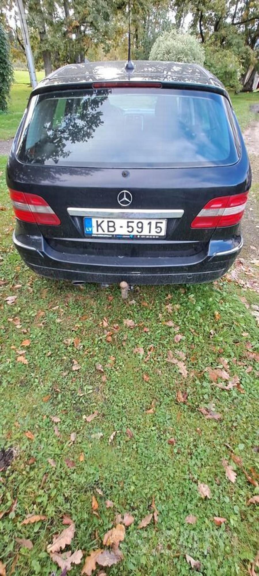 Black Mercedes-Benz B 200 2007 in Riga, with an engine capacity of 2.00 L and mileage of 399 thousand km for 500 €, photo 1 on AUTOMOTO.COM.LV