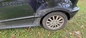 Black Mercedes-Benz B 200 2007 in Riga, with an engine capacity of 2.00 L and mileage of 399 thousand km for 500 €, photo 3 on AUTOMOTO.COM.LV