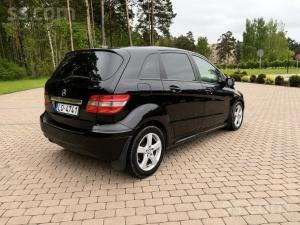 Черный Мерседес Б 200 2008 в Рига, объемом двигателя 2.00 л и пробегом 217 тыс. км за 3200 €, фото 3 на AUTOMOTO.COM.LV