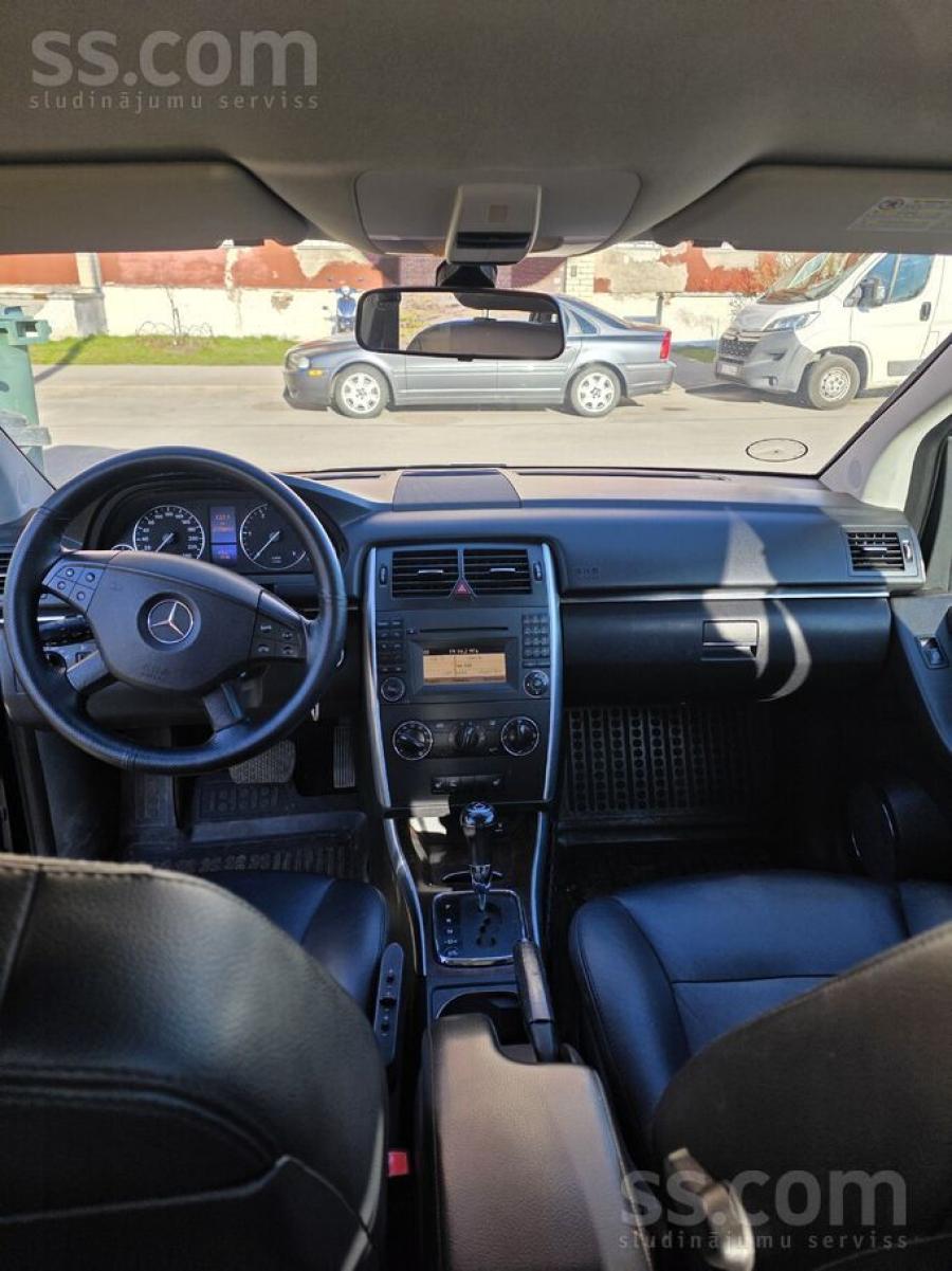 Melns Mercedes-Benz B 200 2008 Rīga, ar dzinēja tilpumu 2.00 L un nobraukumu 271 tūkst. km par 2900 €, foto 4 vietnē AUTOMOTO.COM.LV