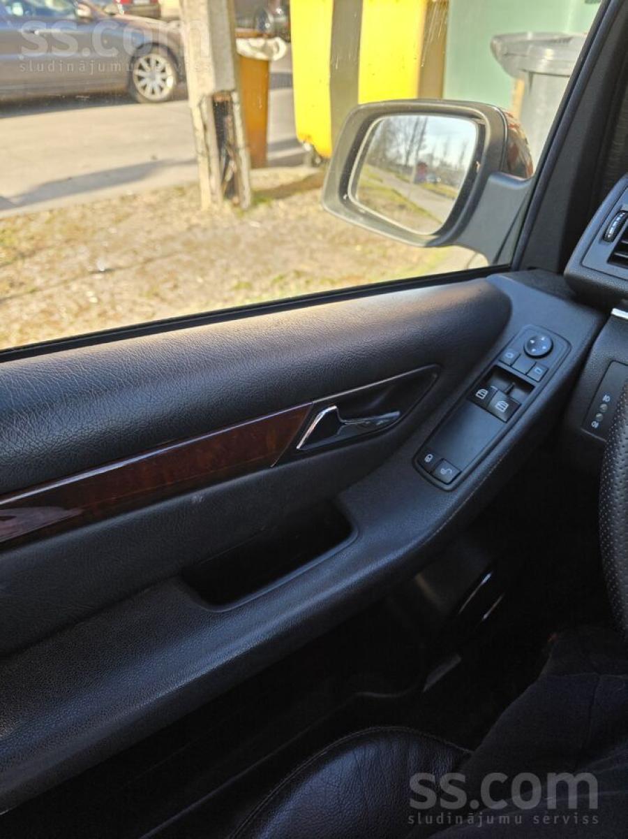 Melns Mercedes-Benz B 200 2008 Rīga, ar dzinēja tilpumu 2.00 L un nobraukumu 271 tūkst. km par 2900 €, foto 5 vietnē AUTOMOTO.COM.LV