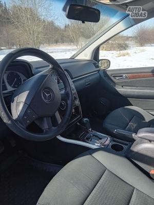 Melns Mercedes-Benz B 200 2008 Viļņa, ar dzinēja tilpumu 2.00 L un nobraukumu 288 tūkst. km par 2700 €, foto 7 vietnē AUTOMOTO.COM.LV