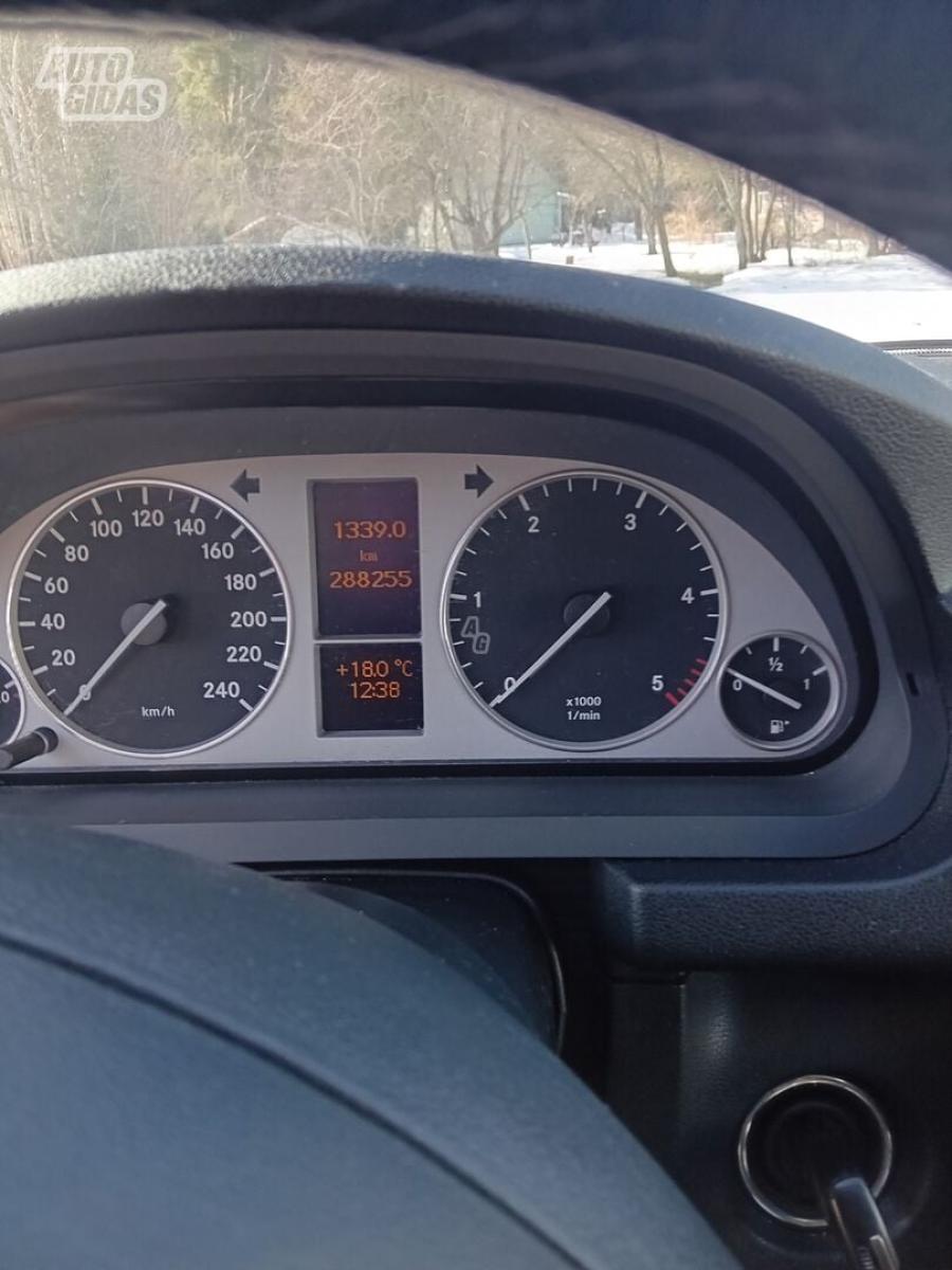 Melns Mercedes-Benz B 200 2008 Viļņa, ar dzinēja tilpumu 2.00 L un nobraukumu 288 tūkst. km par 2700 €, foto 8 vietnē AUTOMOTO.COM.LV
