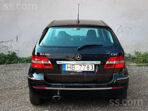 Black Mercedes-Benz B 200 2008 in Riga, with an engine capacity of 2.00 L and mileage of 315 thousand km for 1790 €, photo 3 on AUTOMOTO.COM.LV