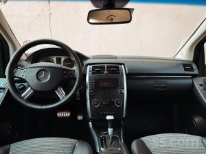 Black Mercedes-Benz B 200 2008 in Riga, with an engine capacity of 2.00 L and mileage of 315 thousand km for 1790 €, photo 10 on AUTOMOTO.COM.LV