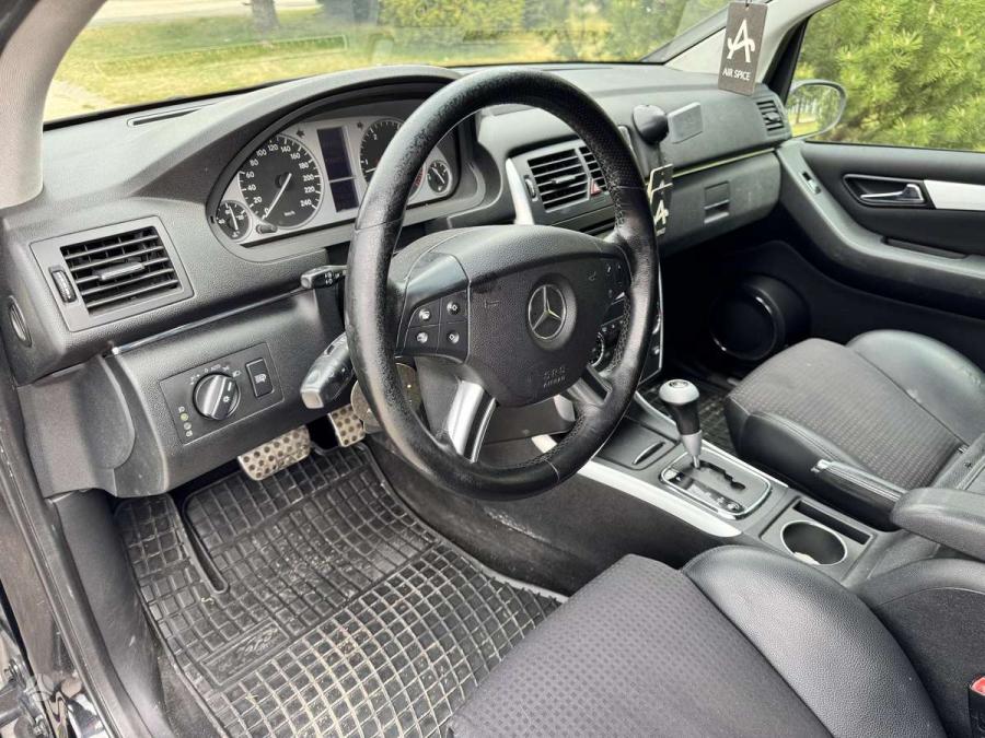 Melns Mercedes-Benz B 200 2008 Viļņa, ar dzinēja tilpumu 2.00 L un nobraukumu 301 tūkst. km par 3490 €, foto 11 vietnē AUTOMOTO.COM.LV