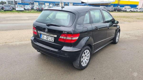 Black Mercedes-Benz B 200 2008 in Siauliai, with an engine capacity of 2.00 L and mileage of 226 thousand km for 2999 €, photo 6 on AUTOMOTO.COM.LV