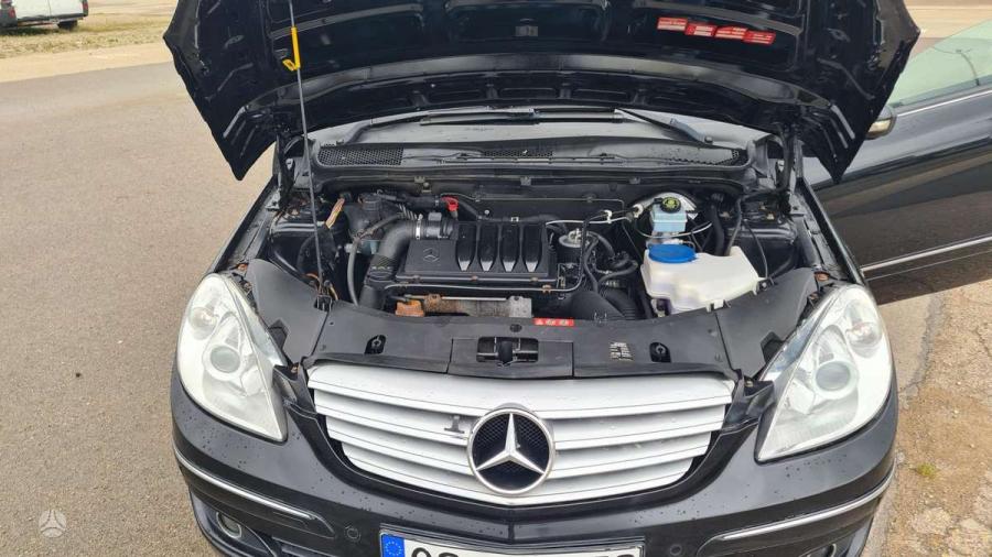 Black Mercedes-Benz B 200 2008 in Siauliai, with an engine capacity of 2.00 L and mileage of 226 thousand km for 2999 €, photo 9 on AUTOMOTO.COM.LV