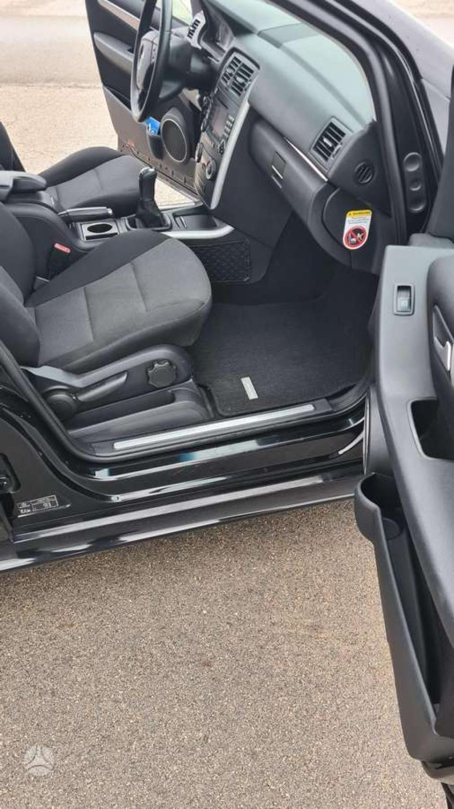 Black Mercedes-Benz B 200 2008 in Siauliai, with an engine capacity of 2.00 L and mileage of 226 thousand km for 2999 €, photo 10 on AUTOMOTO.COM.LV