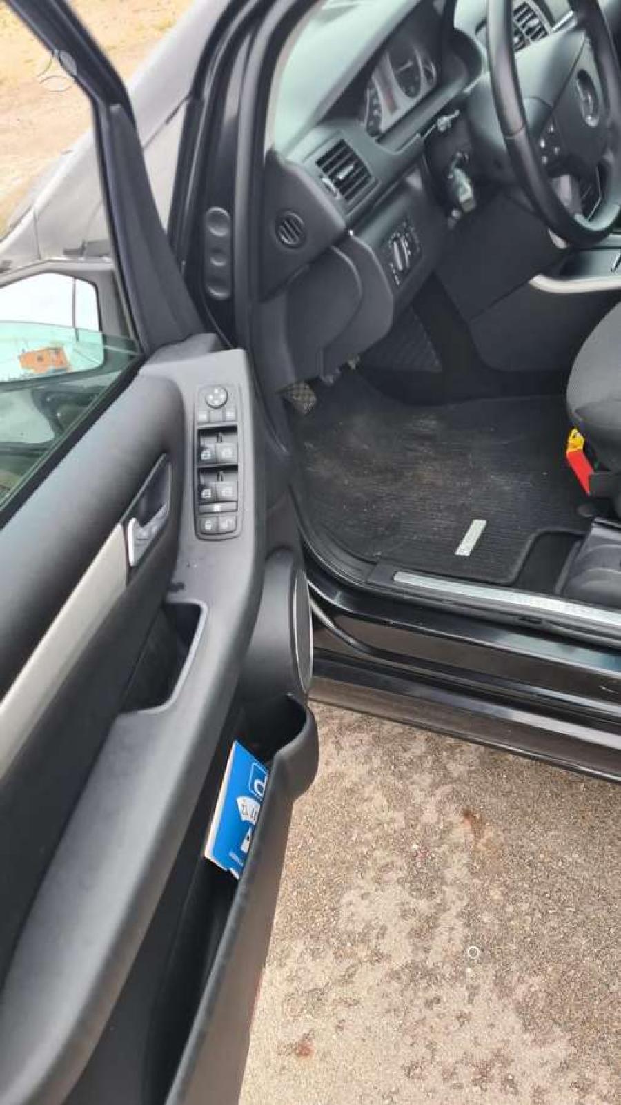 Black Mercedes-Benz B 200 2008 in Siauliai, with an engine capacity of 2.00 L and mileage of 226 thousand km for 2999 €, photo 12 on AUTOMOTO.COM.LV