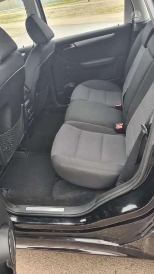 Black Mercedes-Benz B 200 2008 in Siauliai, with an engine capacity of 2.00 L and mileage of 226 thousand km for 2999 €, photo 17 on AUTOMOTO.COM.LV