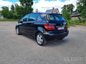 Черный Мерседес Б 200 2009 в Огре, объемом двигателя 2.00 л и пробегом 0 тыс. км за 4770 €, фото 8 на AUTOMOTO.COM.LV