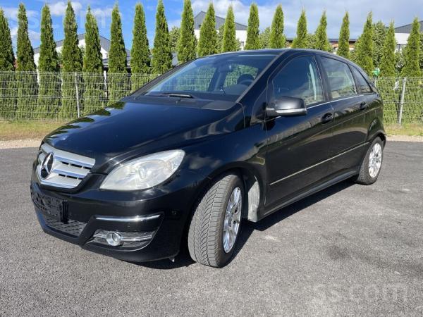 Melns Mercedes-Benz B 200 2009 Jelgava, ar dzinēja tilpumu 2.00 L un nobraukumu 0 tūkst. km par 2850 €, foto 1 vietnē AUTOMOTO.COM.LV