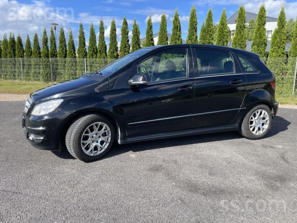 Melns Mercedes-Benz B 200 2009 Jelgava, ar dzinēja tilpumu 2.00 L un nobraukumu 0 tūkst. km par 2850 €, foto 3 vietnē AUTOMOTO.COM.LV