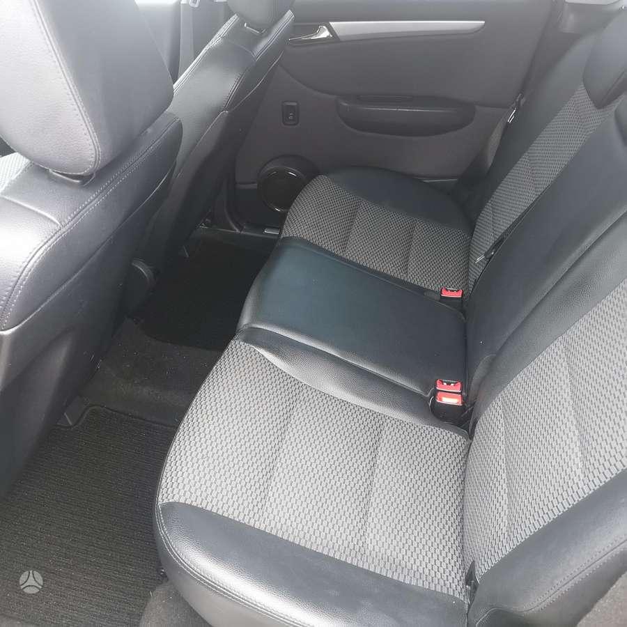 Melns Mercedes-Benz B 200 2009 Marijampole, ar dzinēja tilpumu 0.00 L un nobraukumu 270 tūkst. km par 2850 €, foto 11 vietnē AUTOMOTO.COM.LV