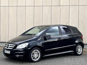 Черный Мерседес Б 200 2009 в Рига, объемом двигателя 2.00 л и пробегом 235 тыс. км за 2650 €, фото 3 на AUTOMOTO.COM.LV