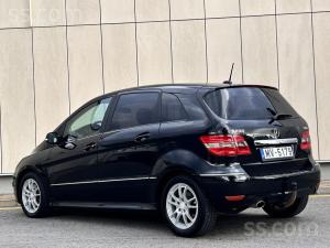 Черный Мерседес Б 200 2009 в Рига, объемом двигателя 2.00 л и пробегом 235 тыс. км за 2650 €, фото 5 на AUTOMOTO.COM.LV