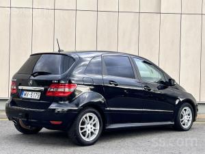 Черный Мерседес Б 200 2009 в Рига, объемом двигателя 2.00 л и пробегом 235 тыс. км за 2650 €, фото 9 на AUTOMOTO.COM.LV
