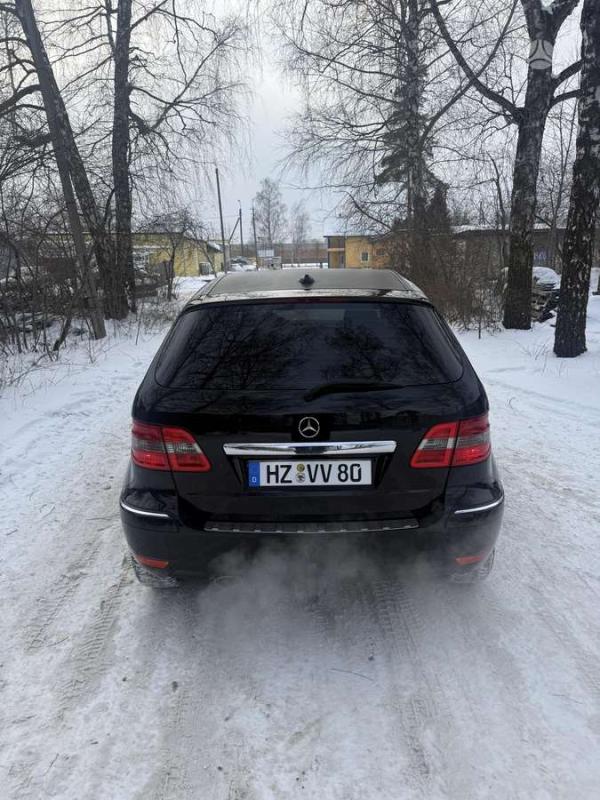Melns Mercedes-Benz B 200 2010 Šauļi, ar dzinēja tilpumu 2.00 L un nobraukumu 290 tūkst. km par 3900 €, foto 5 vietnē AUTOMOTO.COM.LV