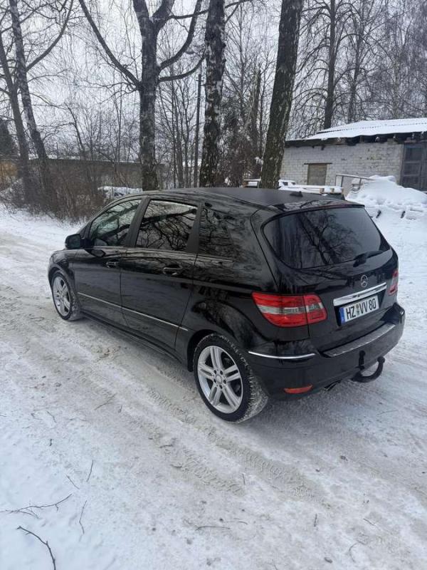 Melns Mercedes-Benz B 200 2010 Šauļi, ar dzinēja tilpumu 2.00 L un nobraukumu 290 tūkst. km par 3900 €, foto 6 vietnē AUTOMOTO.COM.LV