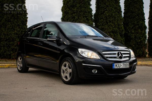 Black Mercedes-Benz B 200 2010 in Jelgava, with an engine capacity of 2.00 L and mileage of 237 thousand km for 2900 €, photo 1 on AUTOMOTO.COM.LV
