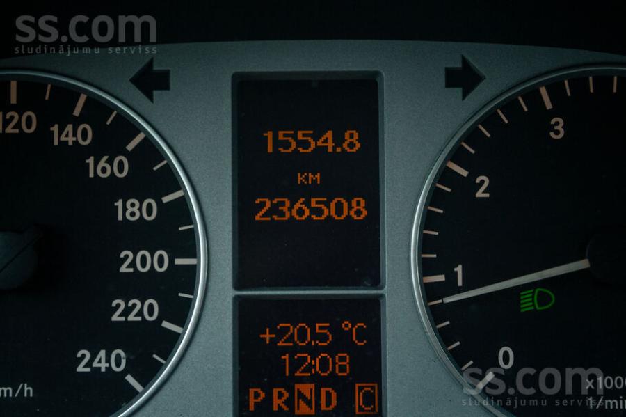 Black Mercedes-Benz B 200 2010 in Jelgava, with an engine capacity of 2.00 L and mileage of 237 thousand km for 2900 €, photo 15 on AUTOMOTO.COM.LV