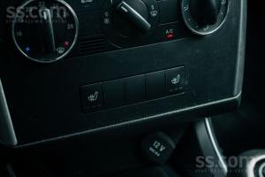 Black Mercedes-Benz B 200 2010 in Jelgava, with an engine capacity of 2.00 L and mileage of 237 thousand km for 2900 €, photo 17 on AUTOMOTO.COM.LV