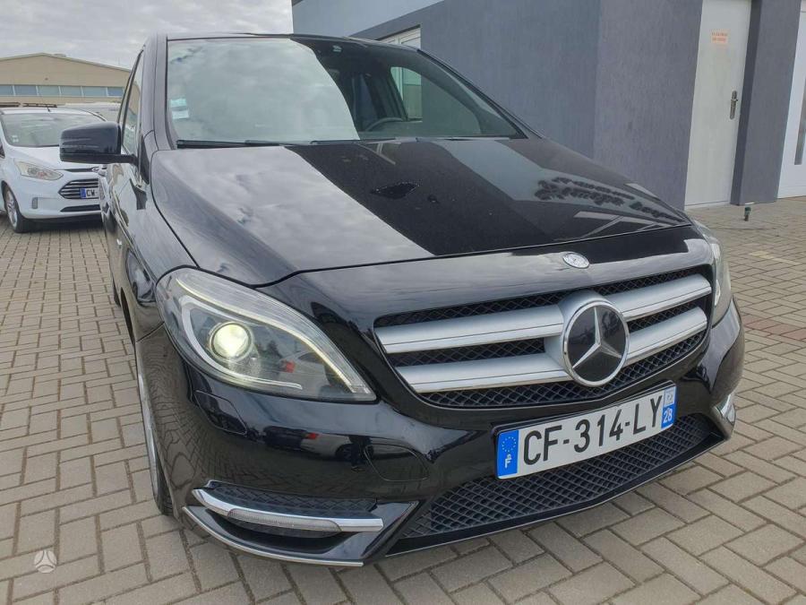 Melns Mercedes-Benz B 200 2012 Tauragė, ar dzinēja tilpumu 1.80 L un nobraukumu 331 tūkst. km par 5350 €, foto 4 vietnē AUTOMOTO.COM.LV