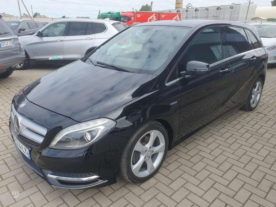 Melns Mercedes-Benz B 200 2012 Tauragė, ar dzinēja tilpumu 1.80 L un nobraukumu 331 tūkst. km par 5350 €, foto 10 vietnē AUTOMOTO.COM.LV
