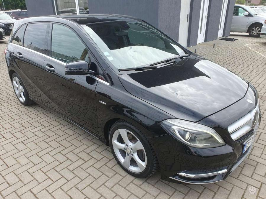 Melns Mercedes-Benz B 200 2012 Tauragė, ar dzinēja tilpumu 1.80 L un nobraukumu 331 tūkst. km par 5350 €, foto 12 vietnē AUTOMOTO.COM.LV