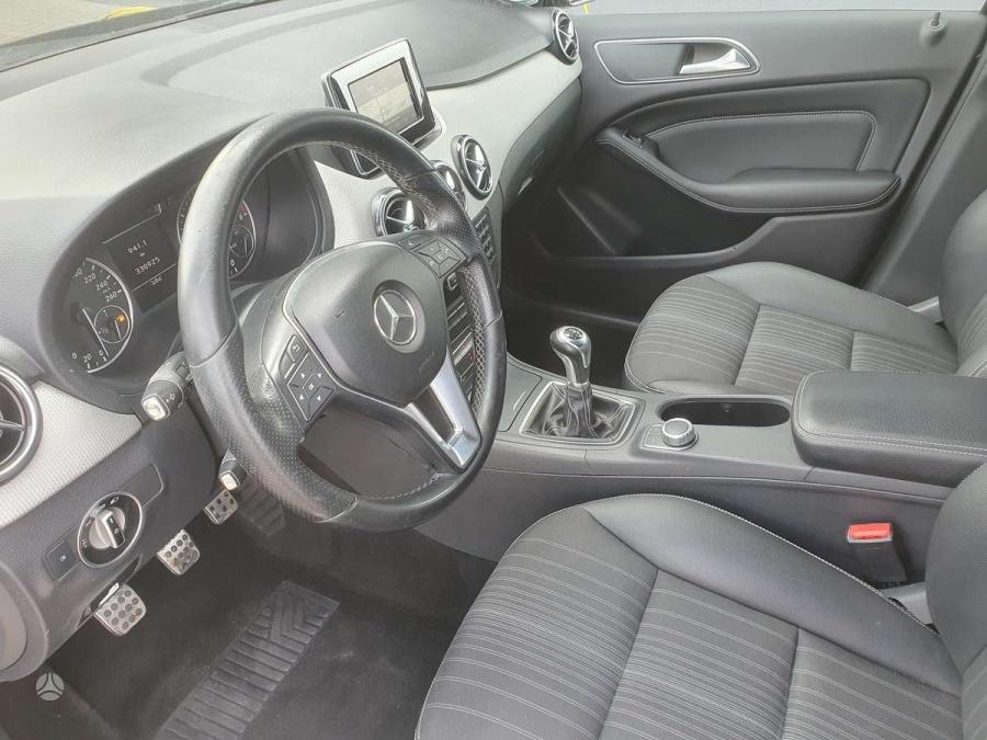 Melns Mercedes-Benz B 200 2012 Tauragė, ar dzinēja tilpumu 1.80 L un nobraukumu 331 tūkst. km par 5350 €, foto 20 vietnē AUTOMOTO.COM.LV