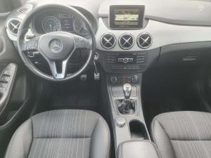 Melns Mercedes-Benz B 200 2012 Tauragė, ar dzinēja tilpumu 1.80 L un nobraukumu 331 tūkst. km par 5350 €, foto 21 vietnē AUTOMOTO.COM.LV