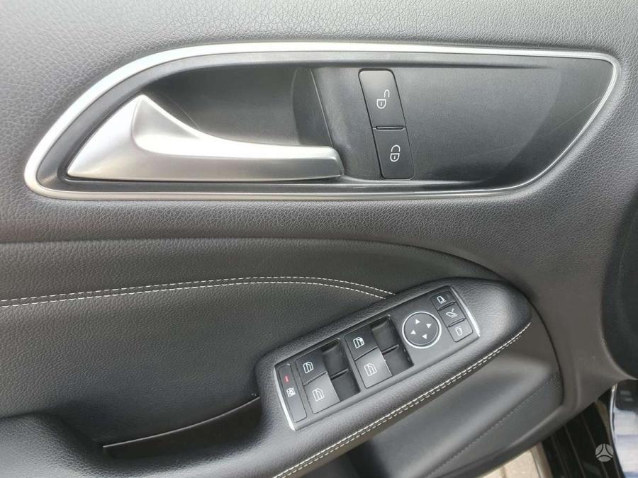Melns Mercedes-Benz B 200 2012 Tauragė, ar dzinēja tilpumu 1.80 L un nobraukumu 331 tūkst. km par 5350 €, foto 31 vietnē AUTOMOTO.COM.LV