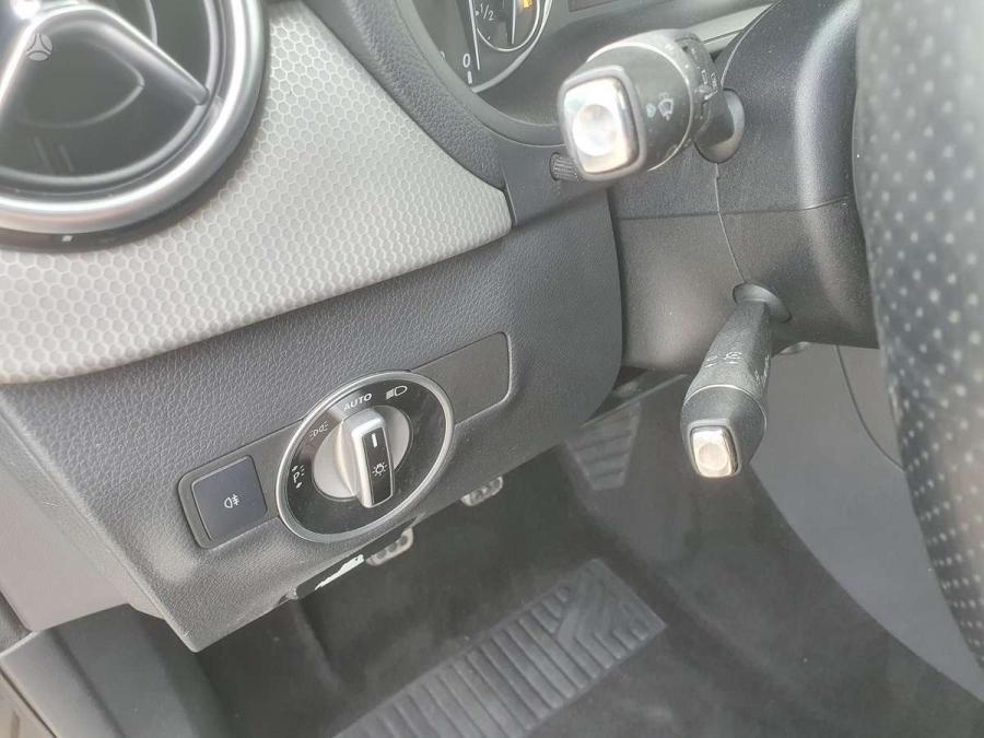Melns Mercedes-Benz B 200 2012 Tauragė, ar dzinēja tilpumu 1.80 L un nobraukumu 331 tūkst. km par 5350 €, foto 32 vietnē AUTOMOTO.COM.LV
