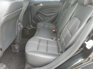 Melns Mercedes-Benz B 200 2012 Tauragė, ar dzinēja tilpumu 1.80 L un nobraukumu 331 tūkst. km par 5350 €, foto 39 vietnē AUTOMOTO.COM.LV