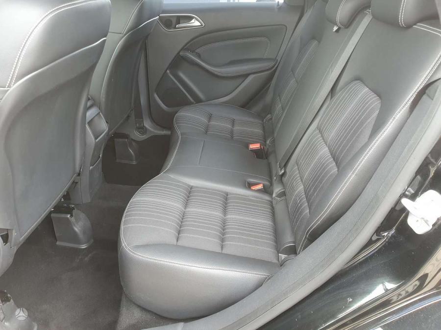Melns Mercedes-Benz B 200 2012 Tauragė, ar dzinēja tilpumu 1.80 L un nobraukumu 331 tūkst. km par 5350 €, foto 39 vietnē AUTOMOTO.COM.LV