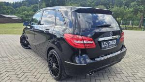 Black Mercedes-Benz B 200 2012 in Prienai, with an engine capacity of 1.80 L and mileage of 238 thousand km for 7500 €, photo 7 on AUTOMOTO.COM.LV