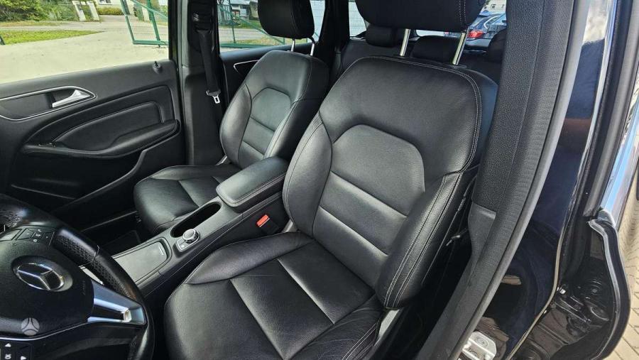 Black Mercedes-Benz B 200 2012 in Prienai, with an engine capacity of 1.80 L and mileage of 238 thousand km for 7500 €, photo 17 on AUTOMOTO.COM.LV